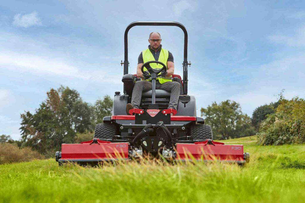 Toro LT-F3000 Triple Flail | Reesink Turfcare