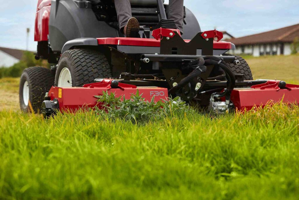 Toro LT-F3000 Triple Flail | Reesink Turfcare