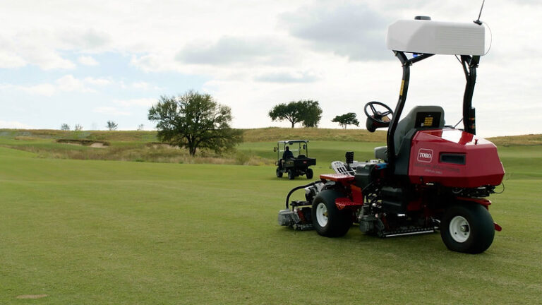 Understanding the technology behind Toro's autonomous mowers | Reesink ...