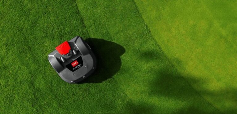 Understanding the technology behind Toro's autonomous mowers | Reesink ...